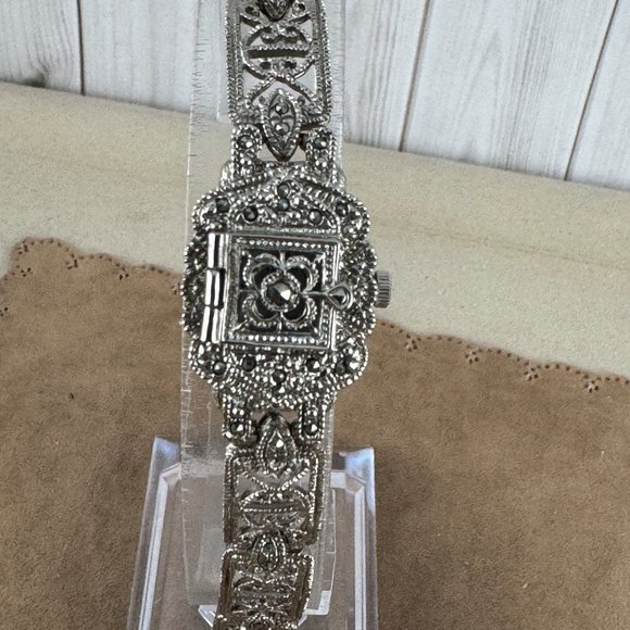 Lucida | Accessories | Rare Vintage Lucida Flip Top Marcasite Quartz ...